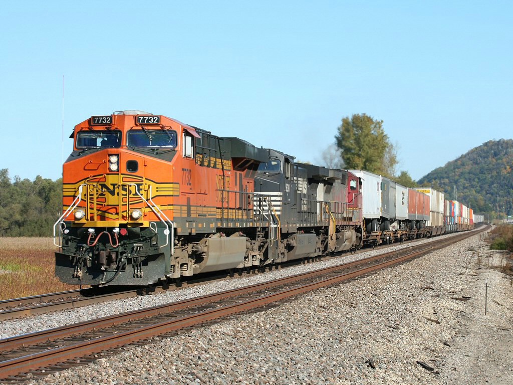 BNSF 7732
